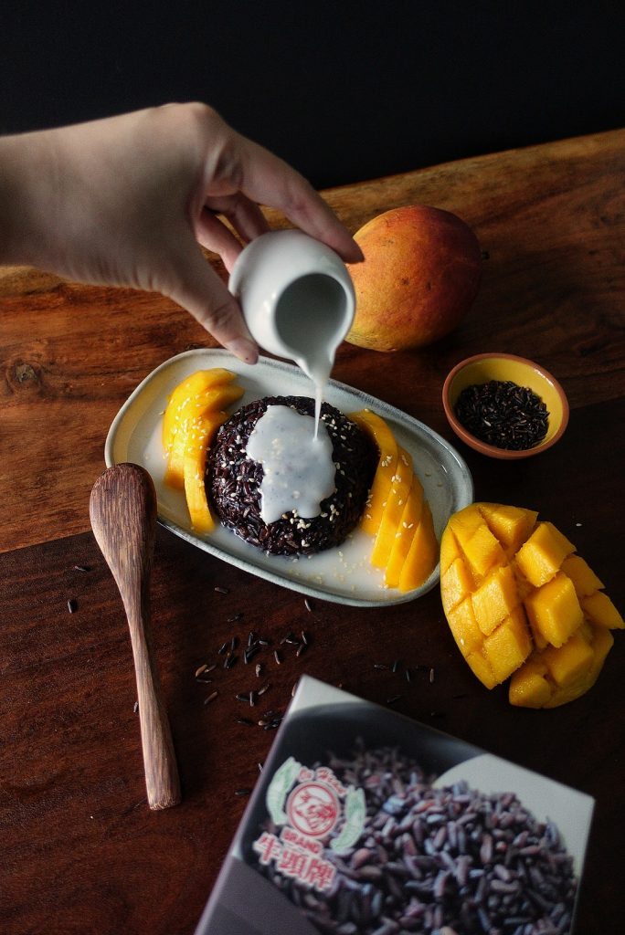 Easy Rice & Mango Dessert (with Long-grain Black Rice) - meetandeats